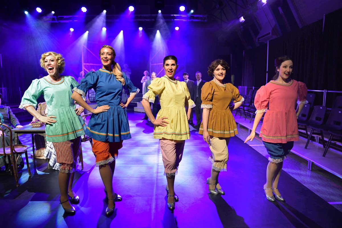 Ware Musical Theatre :: Funny Girl: The Musical